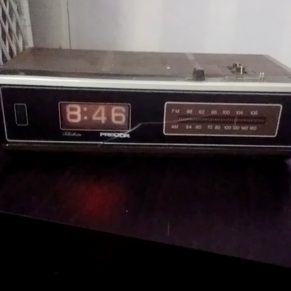 Telechron | Other | Vintage Telechron Precor Clock Radio | Poshmark